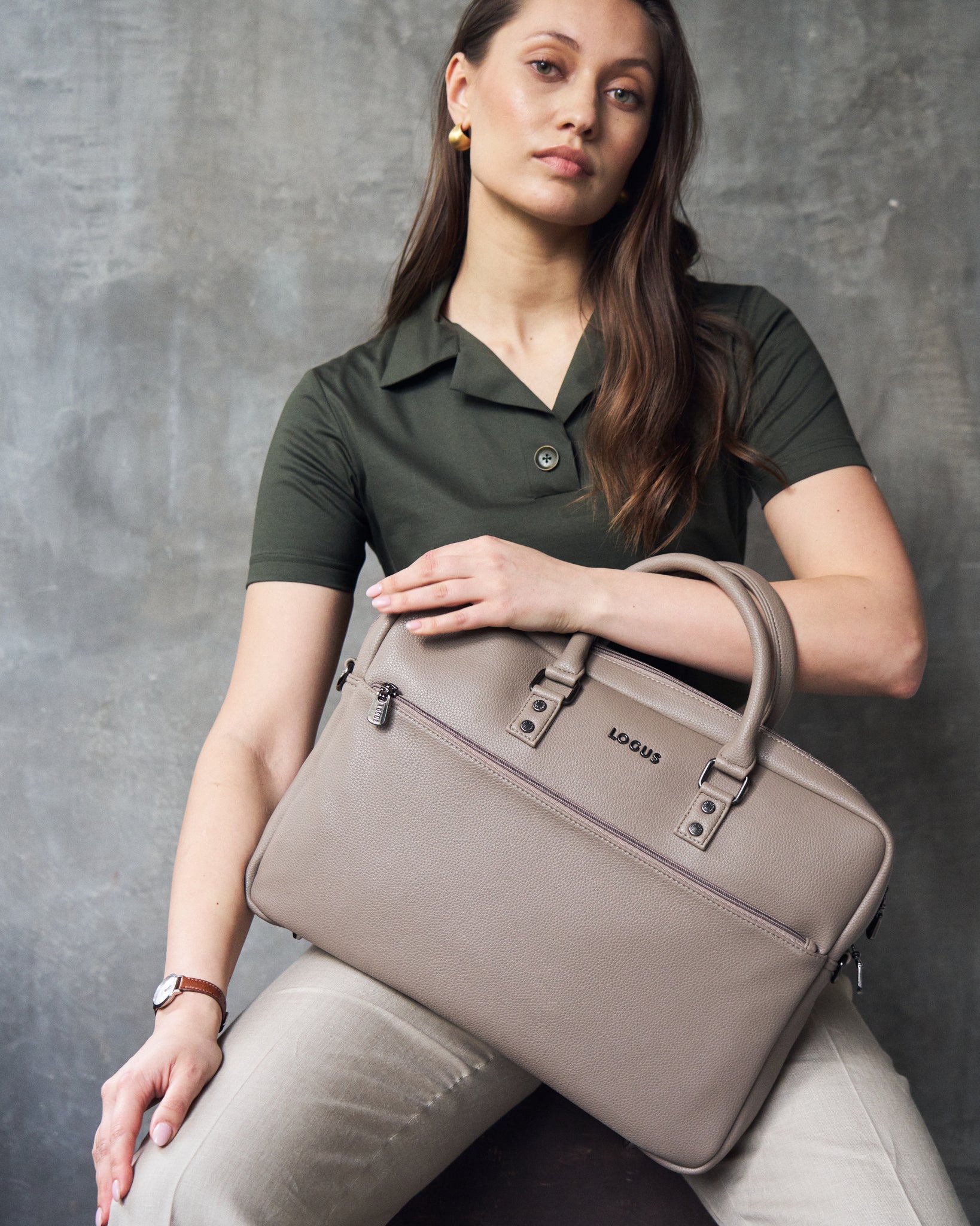 Logus beige laptop bag